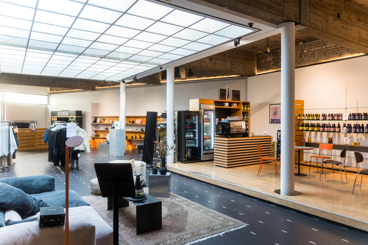Über uns - Atelier X, Designer- und Luxus-Mode in Köln